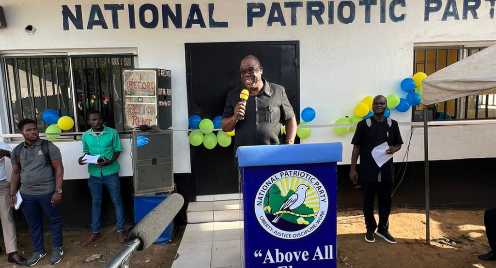 Senator Snowe Jr. applies to join NPP of Liberia - Ghana MPS